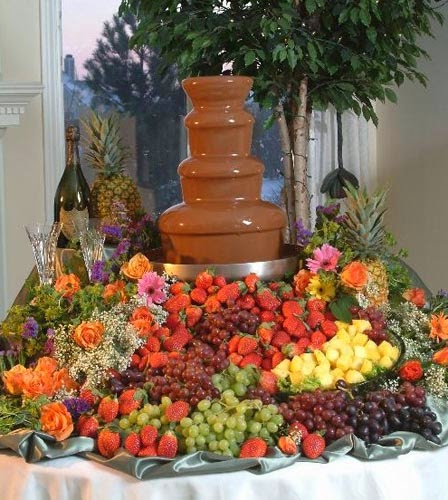 Festive sparkling Ice Sculpture & Delightful Chocolate Fountains Fun: 7 Centerpiece Ideas to Set ...