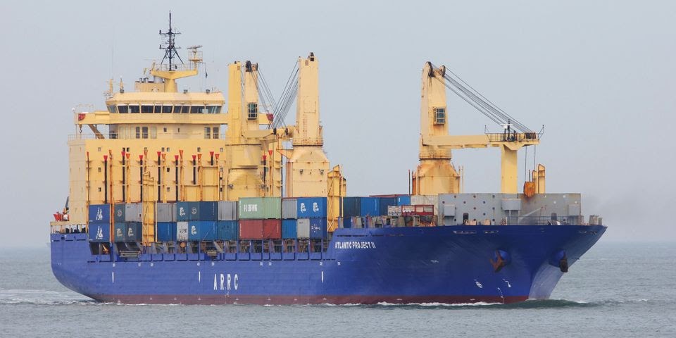 Российский моряк скончался после падения в трюм - Новости Crewmarket.net