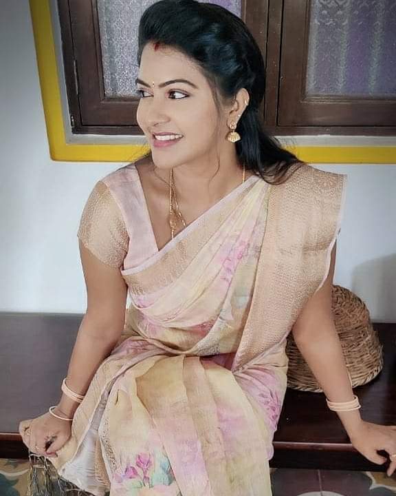 TAMIL SERIAL ACTRESS HOT: RACHITHA MAHALAKSHMI HOT - QUEEN OF EXPRESSIONS