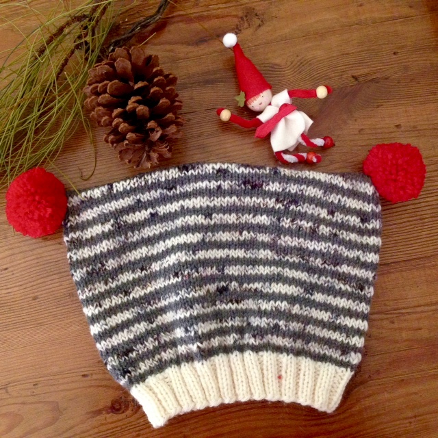 Miss Claus, free elf hat pattern - Knitionary
