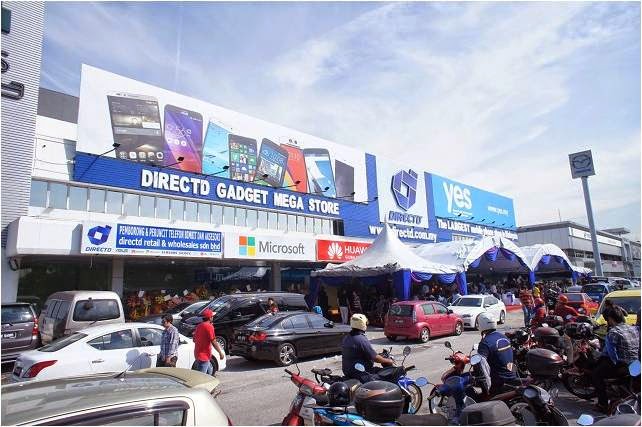 The Life Of Mansor's Twins: GRAND OPENING DIRECTD MEGA STORE