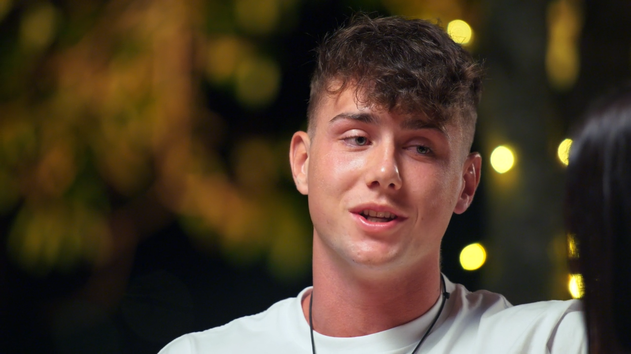 Kori, David, Sharron, Harry, Matthew, Bryce & Kelz on Too Hot to Handle ...