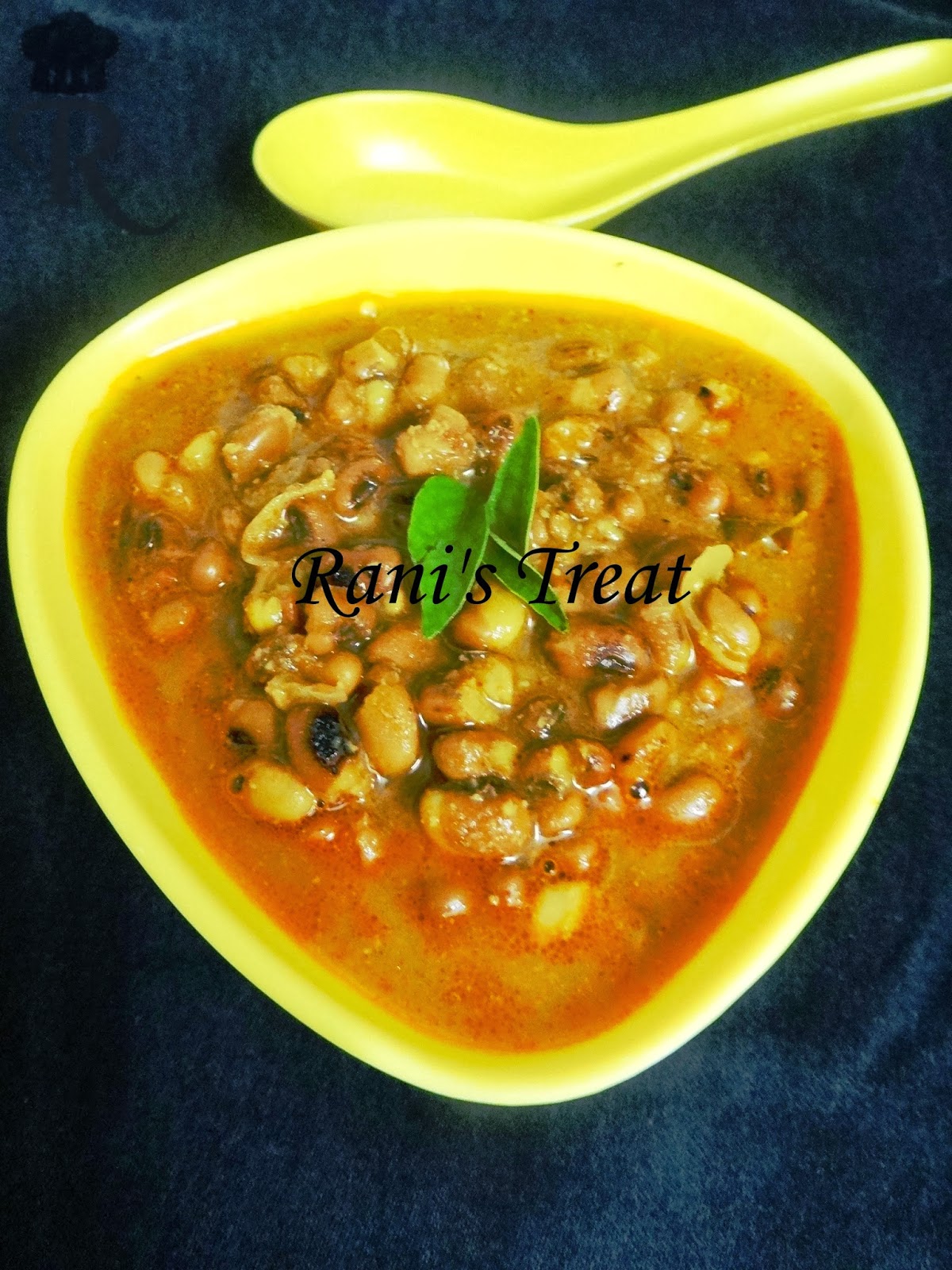 Rani's Treat: Thatta Payaru Thanni Kuzhambu ( Karamani/ Cowpea Gravy)