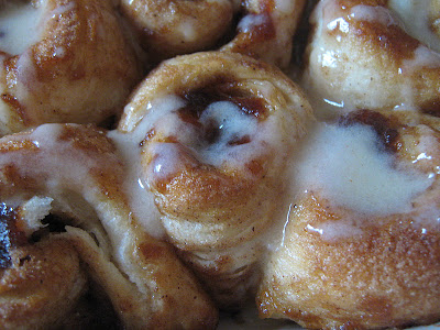 Rindy Mae: Semi-Homemade Pumpkin Cinnamon Rolls