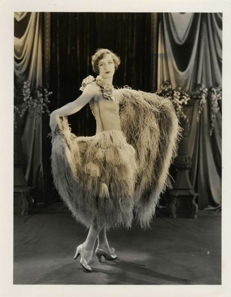37 Beautiful Vintage Shots From 1927 Silent Movie ‘Fashions for Women ...
