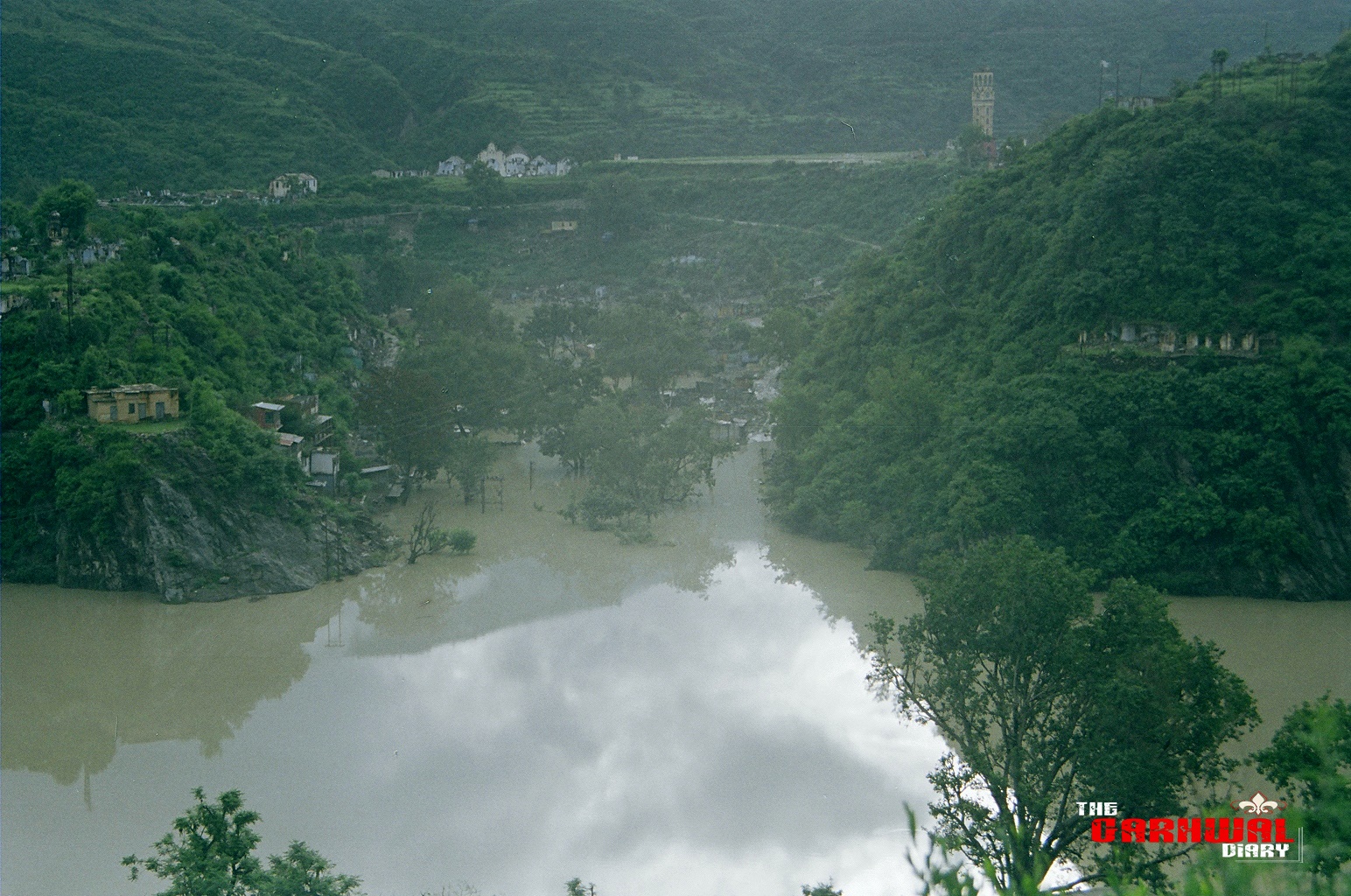 Old Tehri Pics, Rare pics of Old Tehri town, Submerged City Before Dam ...