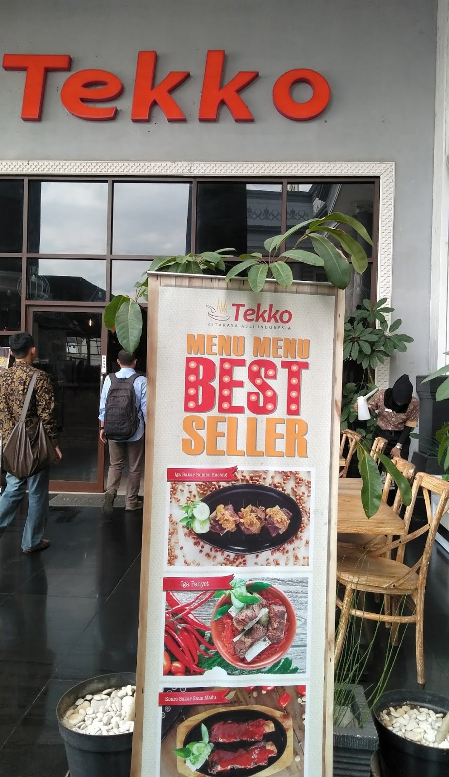 Menikmati Menu Khas Nusantara di Warung Tekko Jogja City Mall
