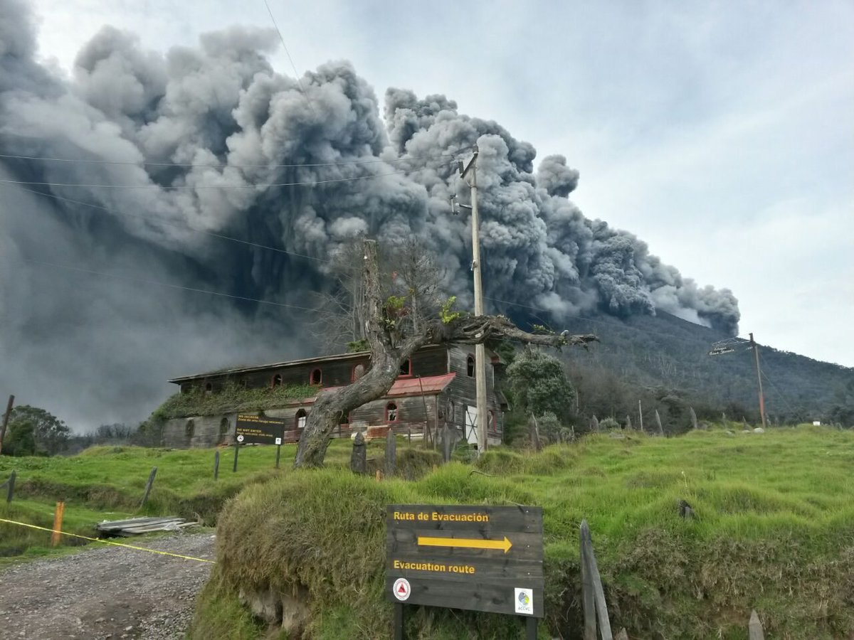 The Big Wobble : Turrialba Volcano increased its activity once more ...