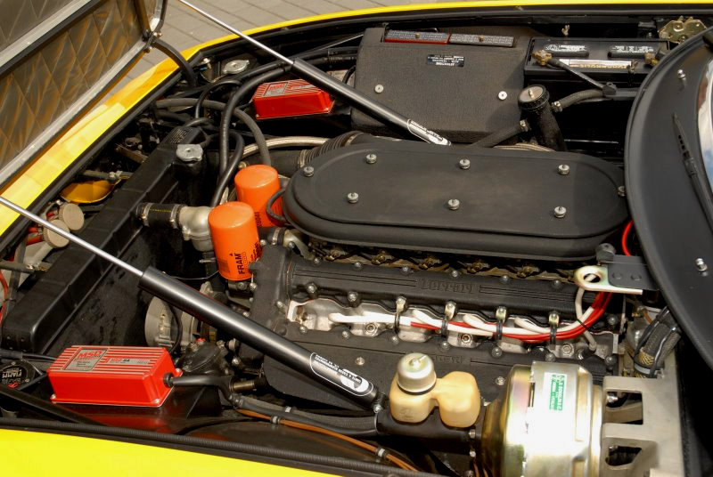 Teste em vídeo do GT6: Ferrari 365 GTB/4 Daytona V12 4.4 1971