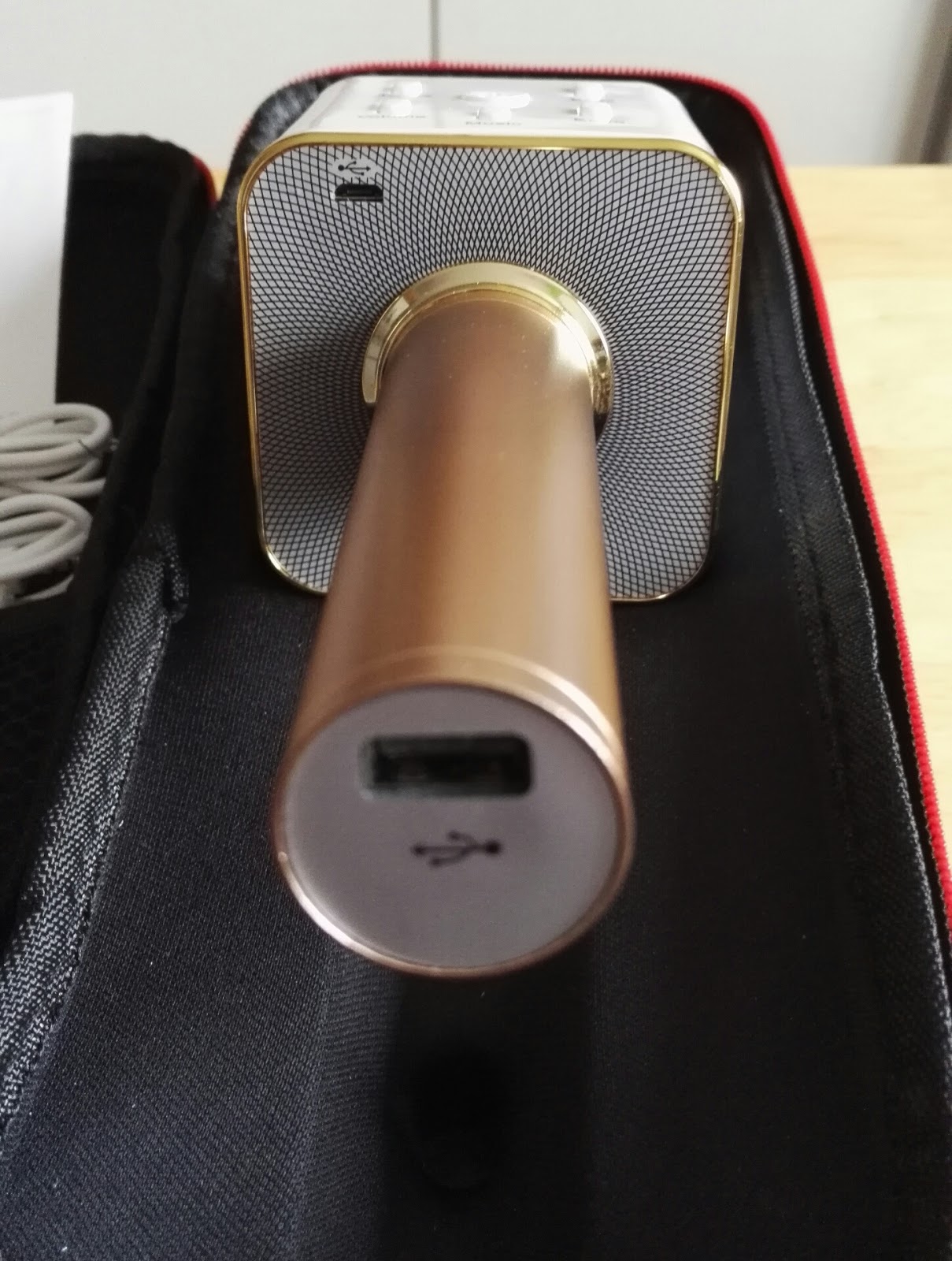 I am homebased: Q7 Wireless Handheld KTV Karaoke Bluetooth Microphone ...