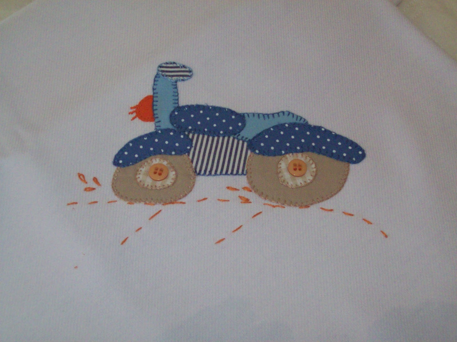 Trabalhos Manuais: Cueiro em Patchwork Moto