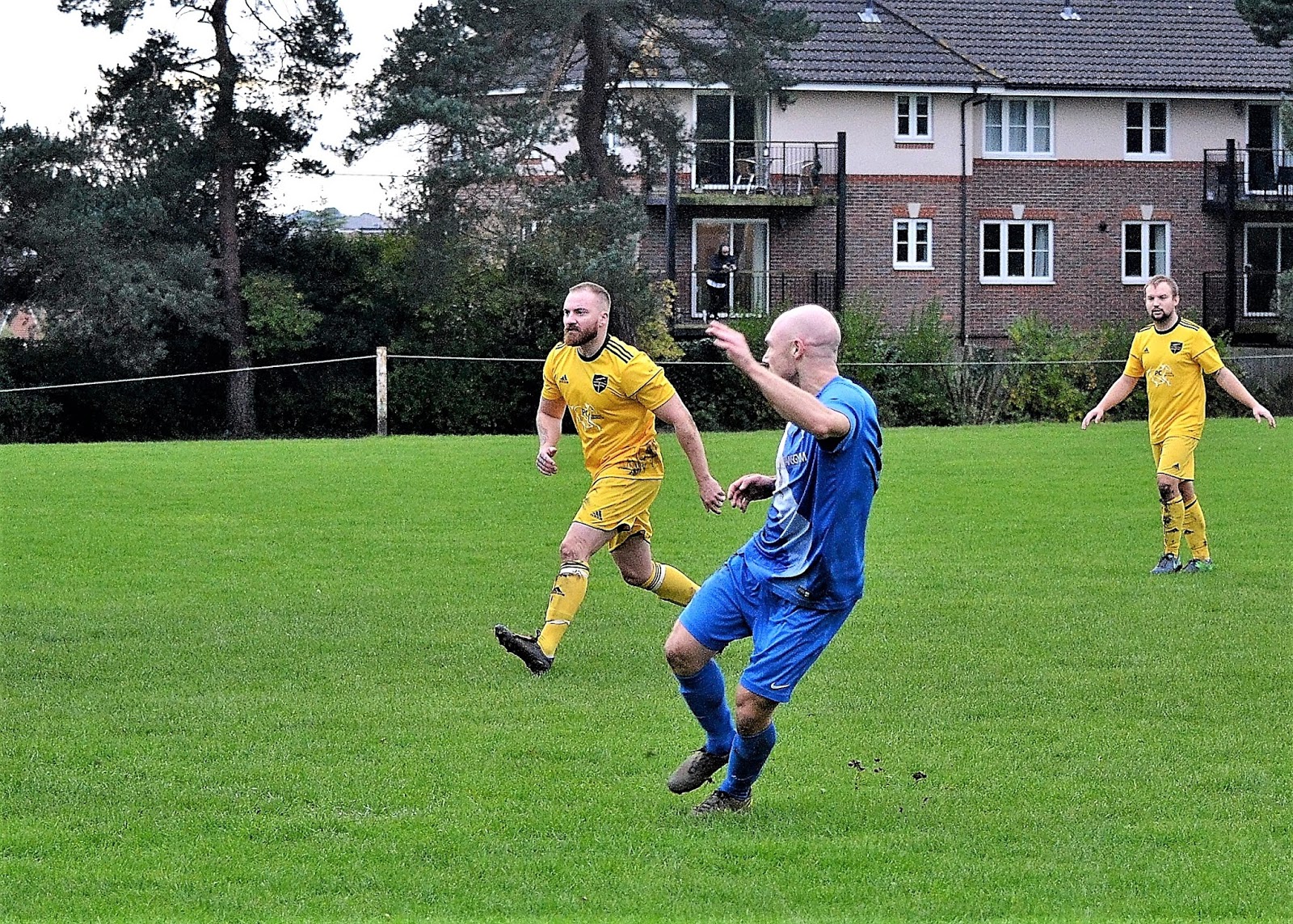 Hopping Around Hampshire: Netley Central Sports v Infinity