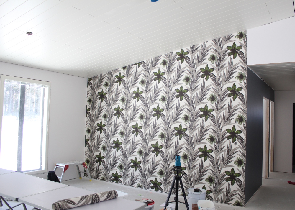 Dekotalo paperilta taloksi: Sisustusta osa 5: loput tapetit