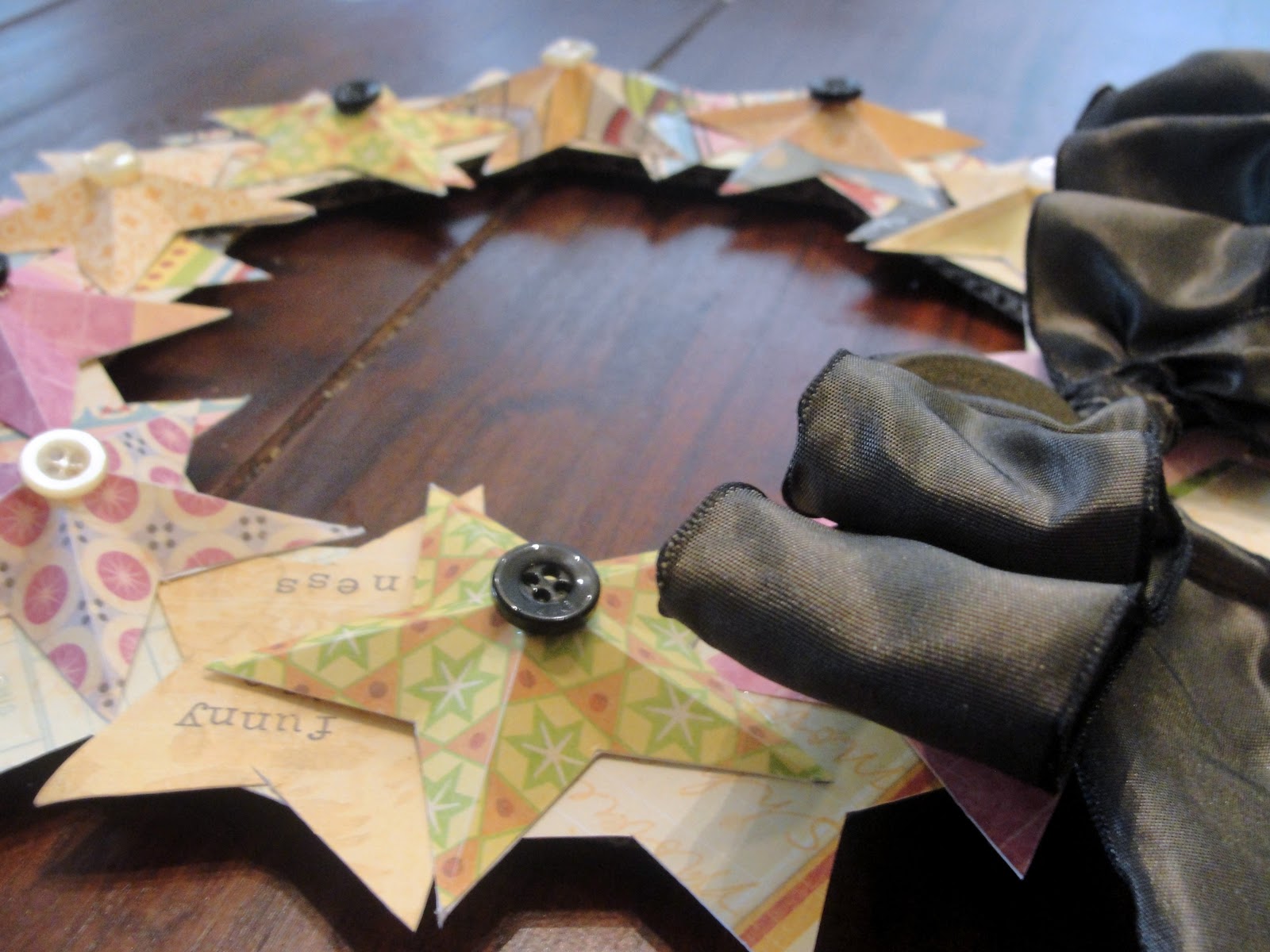 Far Beyond Designs: Star Wreath Tutorial