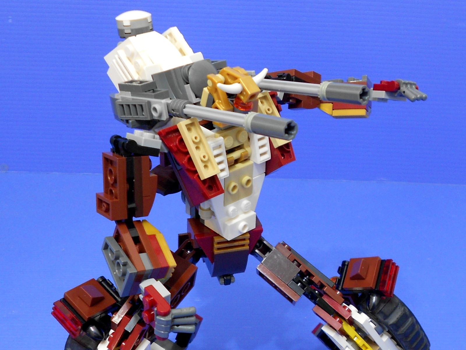 Alanyuppie's LEGO Transformers: LEGO Killbison from Breastforce team ...