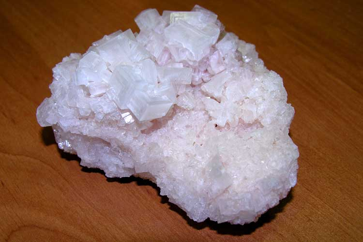 الفلزات و اللافلزات