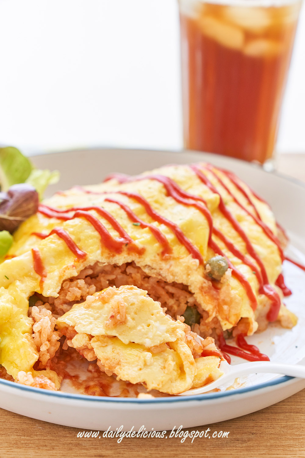 dailydelicious: Rice cooker omelet rice