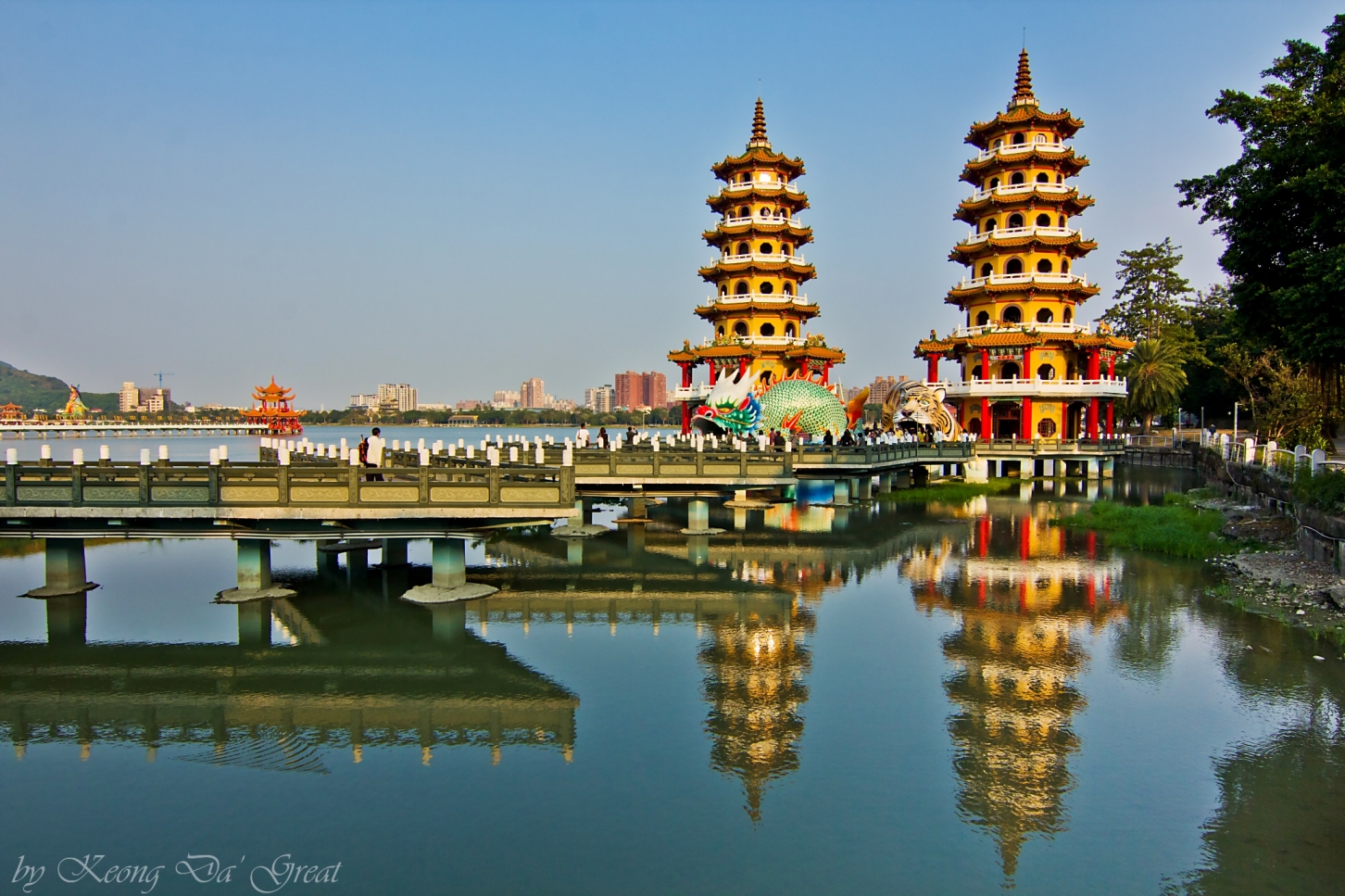 Keong Da' Great Journey: Taiwan Day 2 : The Spring and Autumn Pavilions