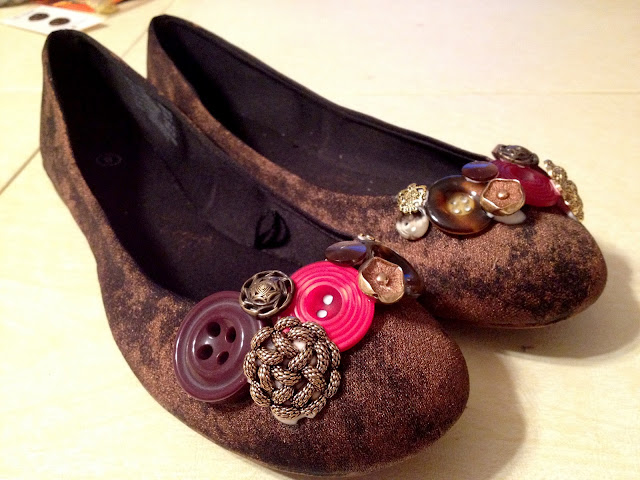 Life of Lindsay: Button Shoe Craft Night