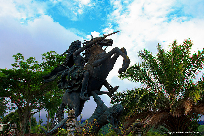 KIsah dan Silsilah Retno Dumilah