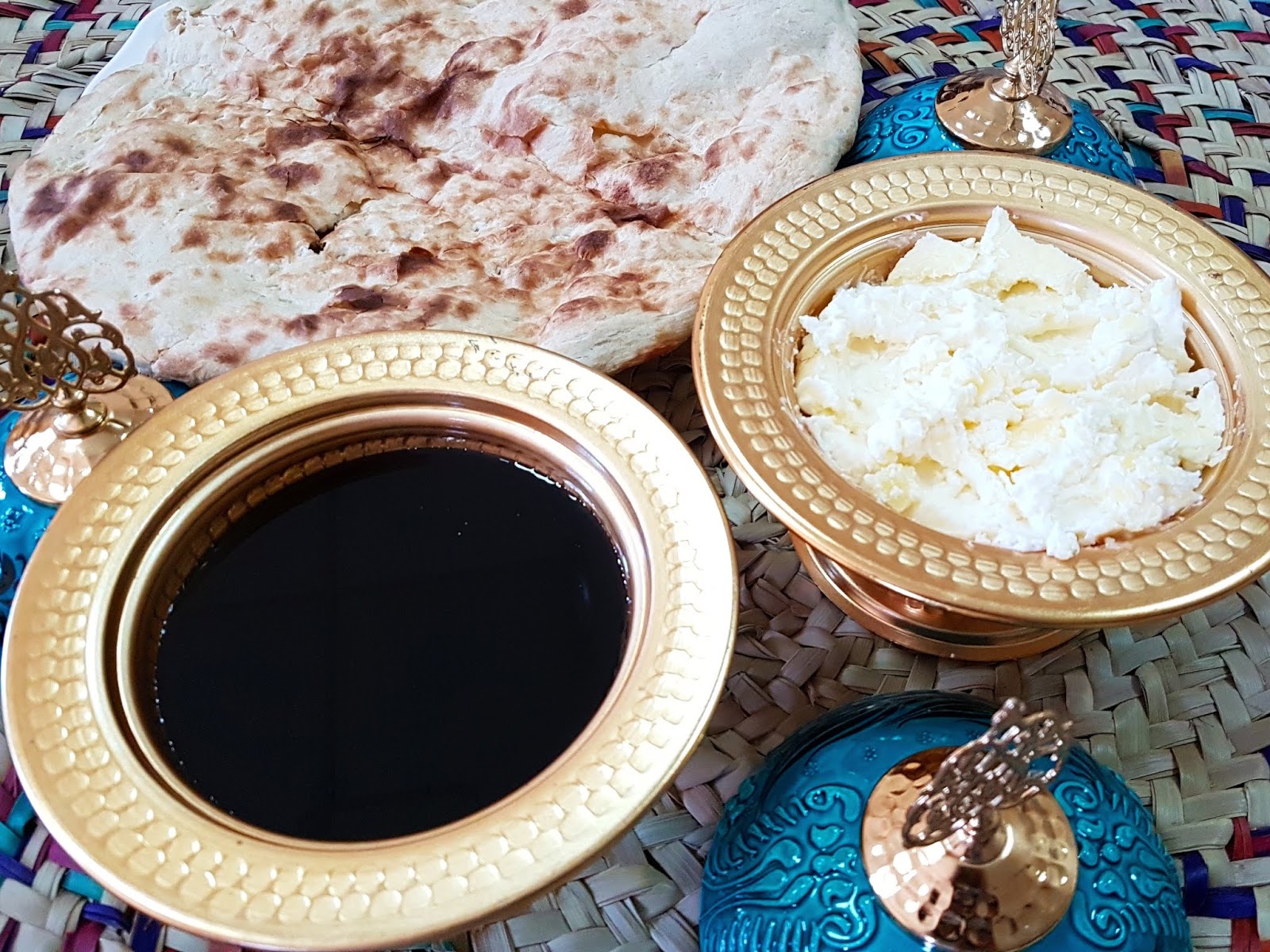 Maryam's Culinary Wonders: 1225. Iraqi Breakfast: Geemar and Dibis