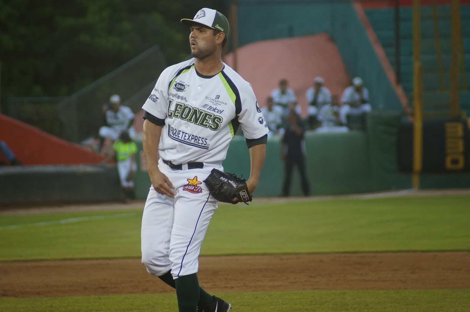 BEISBOL CAMPECHANO: * EL MELENUDO MARIO MEZA IRÁ AL CAMPAMENTO DE ...