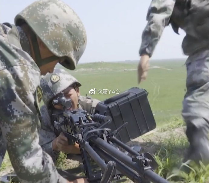 China Defense Blog: Meet China's new 12.7mm Heavy Machine Gun (HMG) in ...