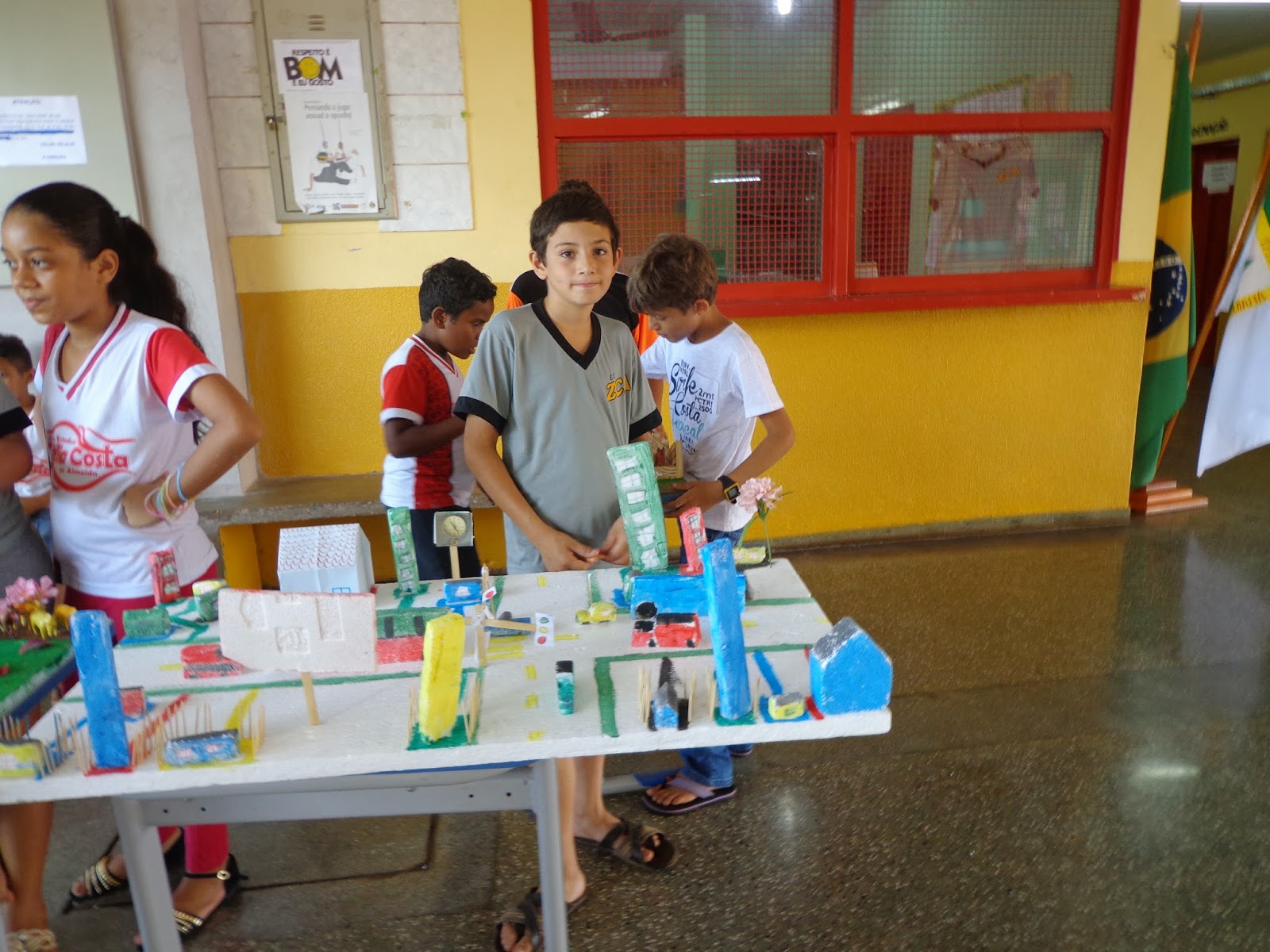 Escola ZCA: Maquete Dos Alunos Do Período Vespertino. Escola ZCA: Maquete Dos Alunos Do Período Vespertino.