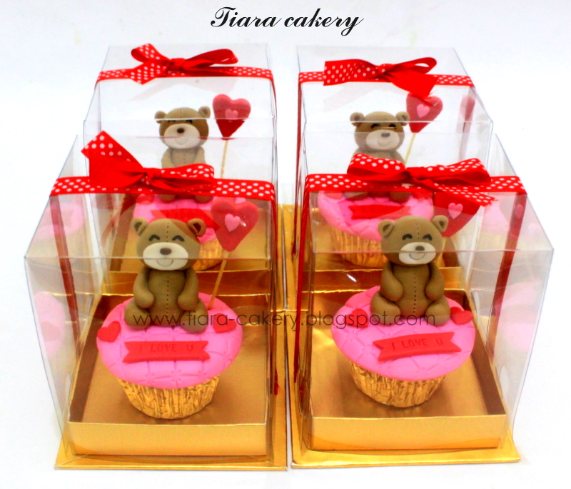 Tiara Cakery