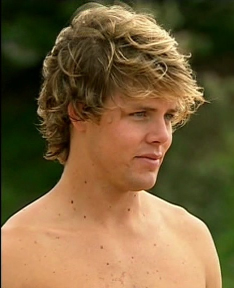 Captures Cinema: Lachlan Buchanan - Blue Water High 3 (2007)