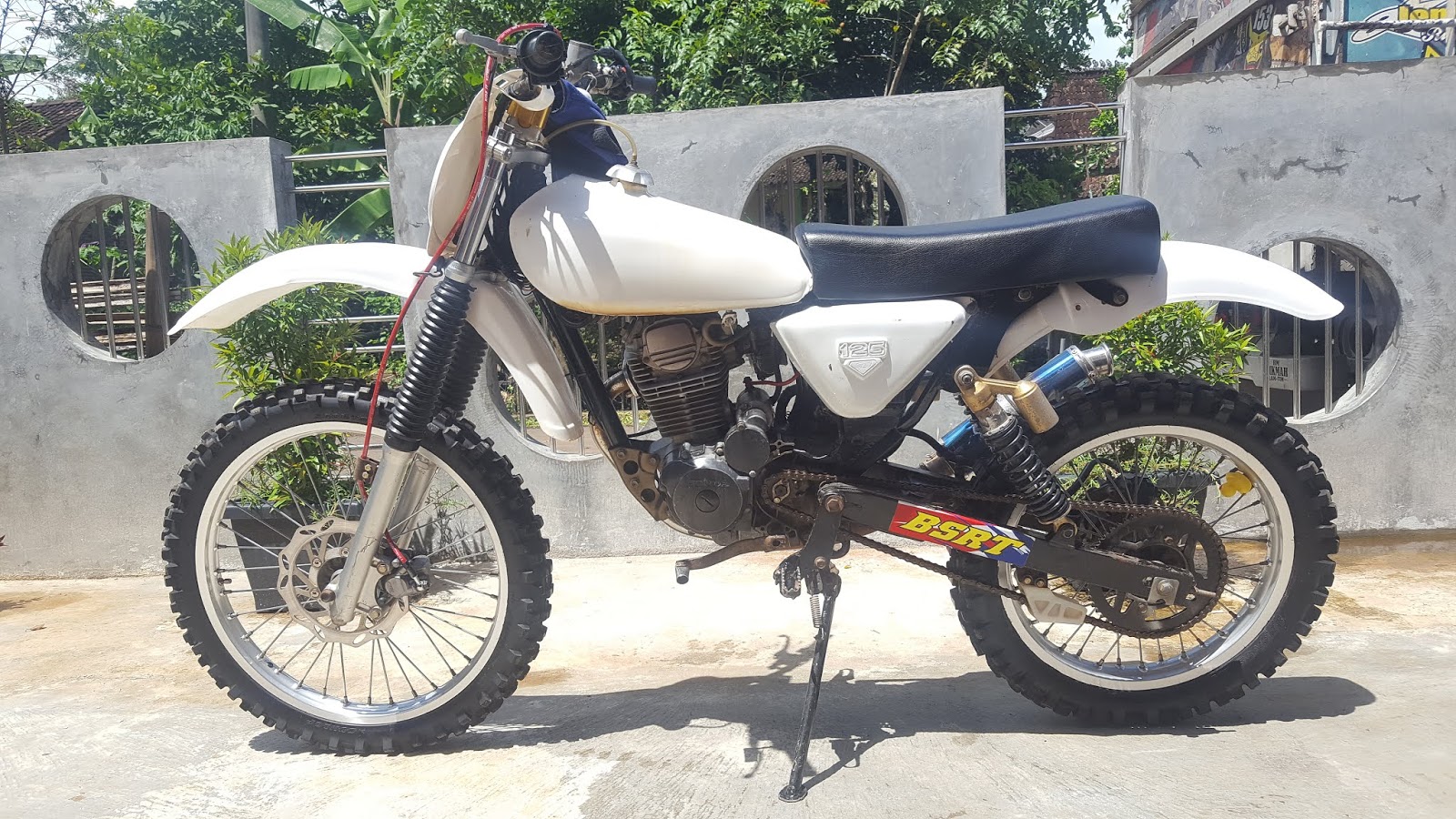 Modifikasi Honda Tiger Revo Menjadi Trail Jadul Vintage - SebarkanCara