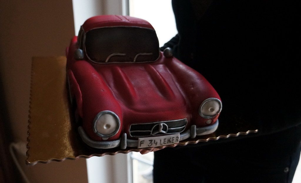 London Patisserie: Mercedes-Benz 3D Cake Design