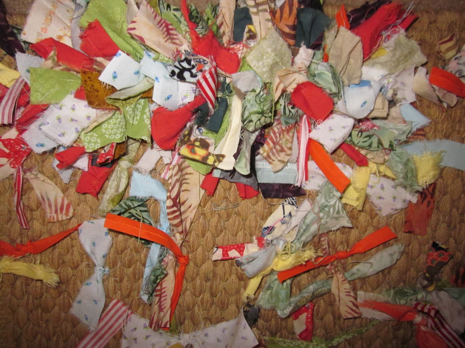 Driftwood & Daffodils: Recycled Shag Rag Rug