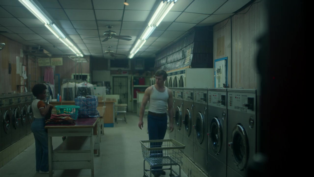 ausCAPS: Greg Austin shirtless in Hunters 1-01 "In the Belly of the Whale"