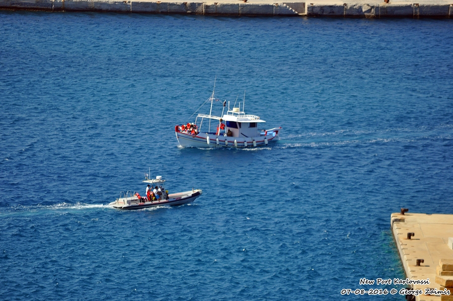 New Port Karlovassi: Το κανό "Του Χαμόγελου του Παιδιού" στο αλιευτικο ...
