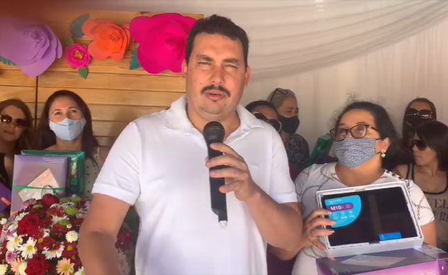 Mais Casinhas | 13 Anos: Chaparral presta homenagem e faz entrega de ...