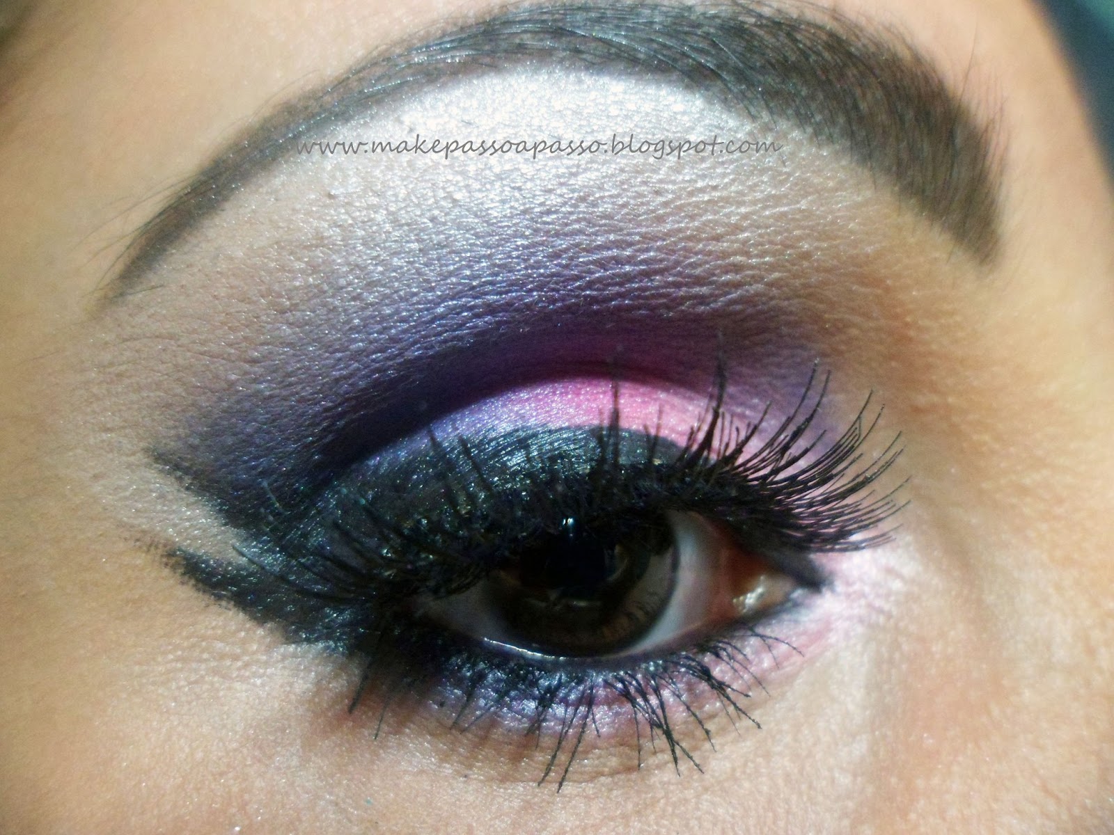 Make Passo a Passo: Passo a Passo: Make colorido para noite