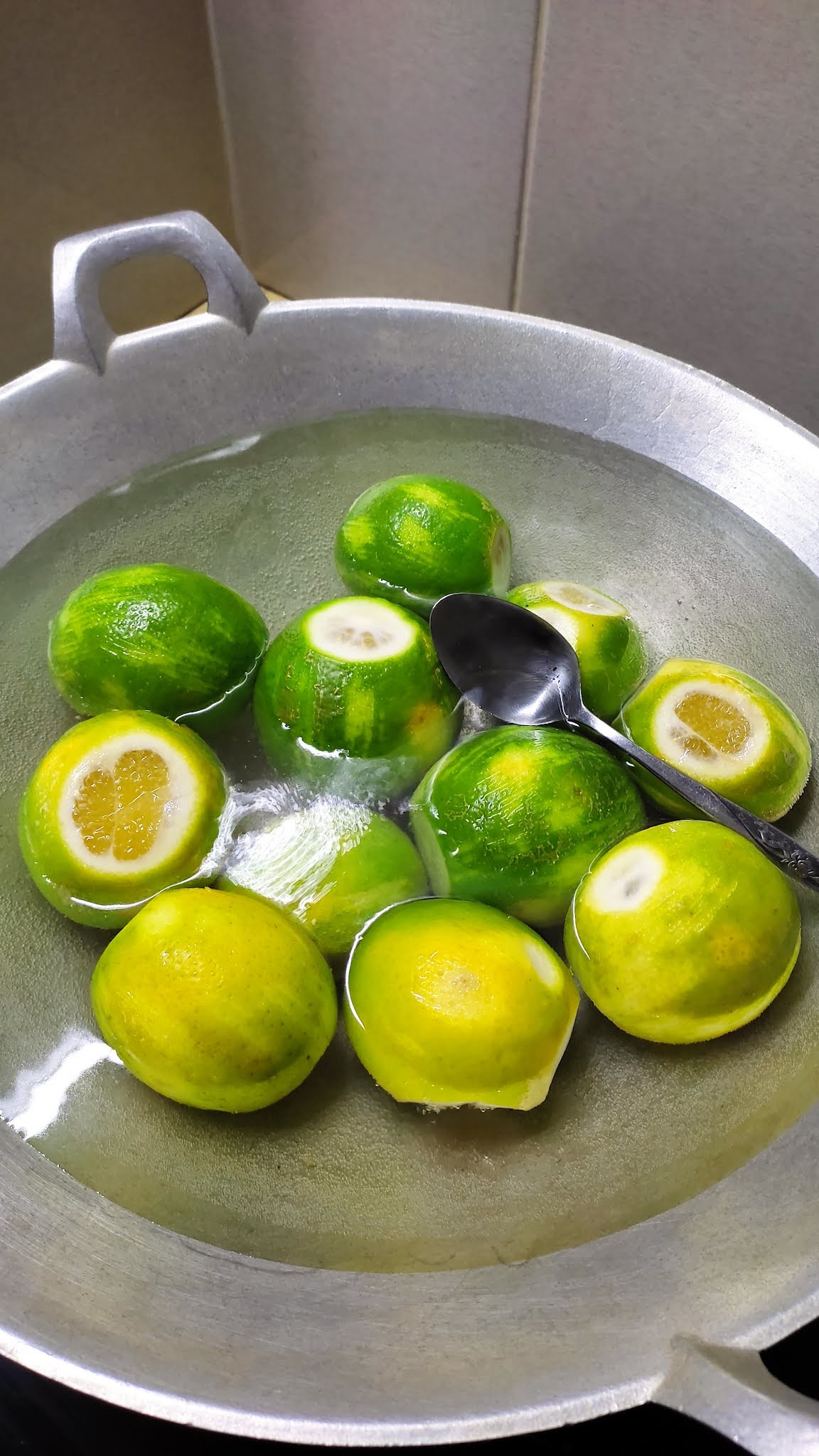 RESEPI SUMBANGAN JY 2008-2023: 1203. LIMAU ACAR SAIZ BESAR TOMATO