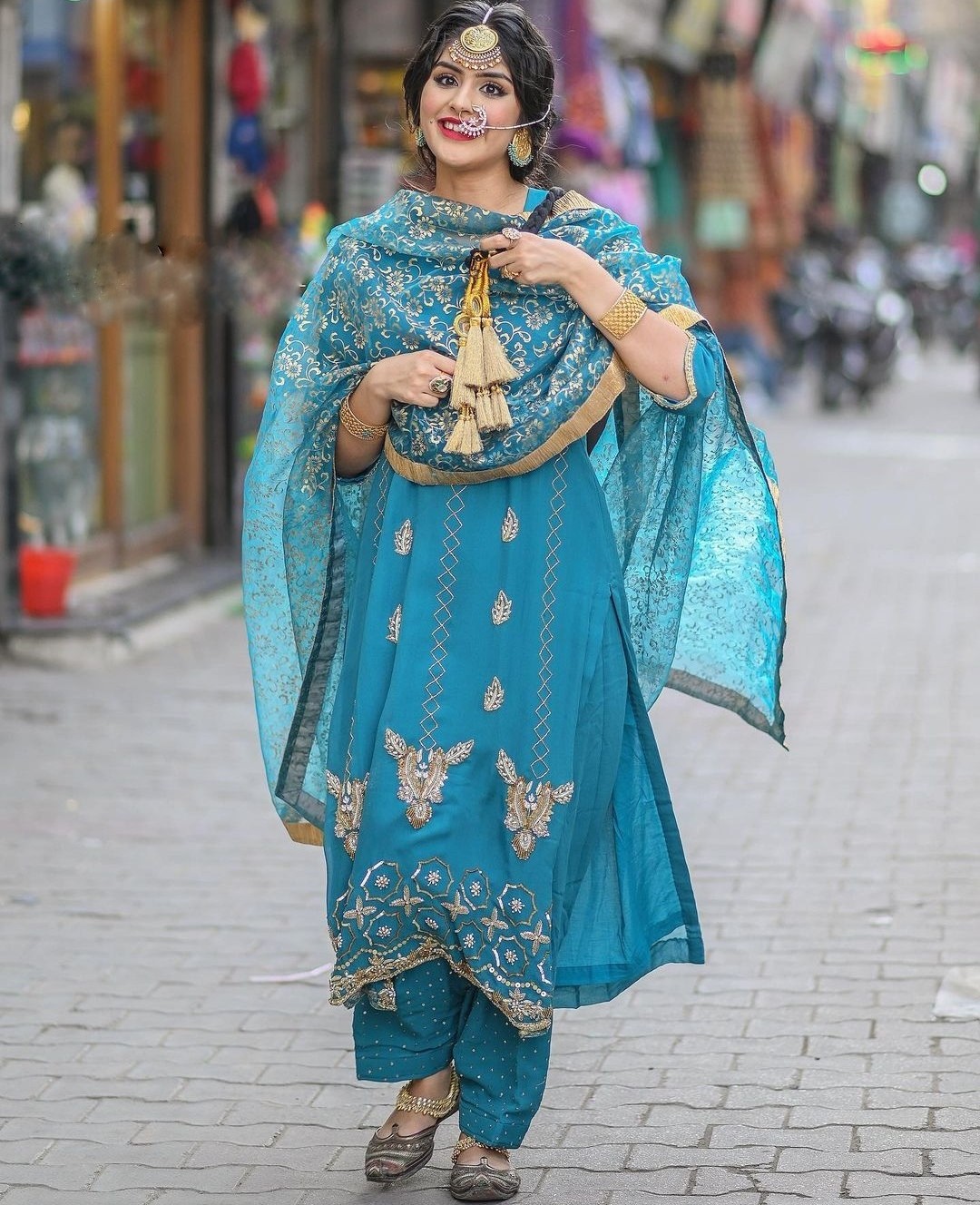 Create Stunning Look For Functions / Occassional Punjabi Look Ideas