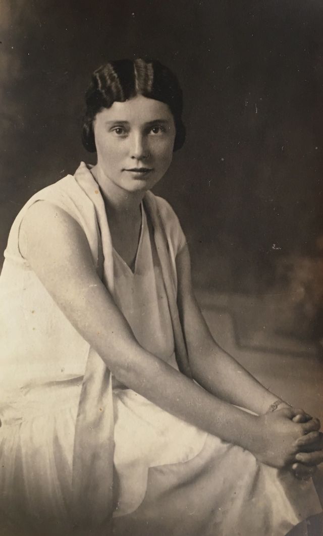 Marcel Wave: The Popular Hairstyle for Women in the 1920s ~ Vintage ...