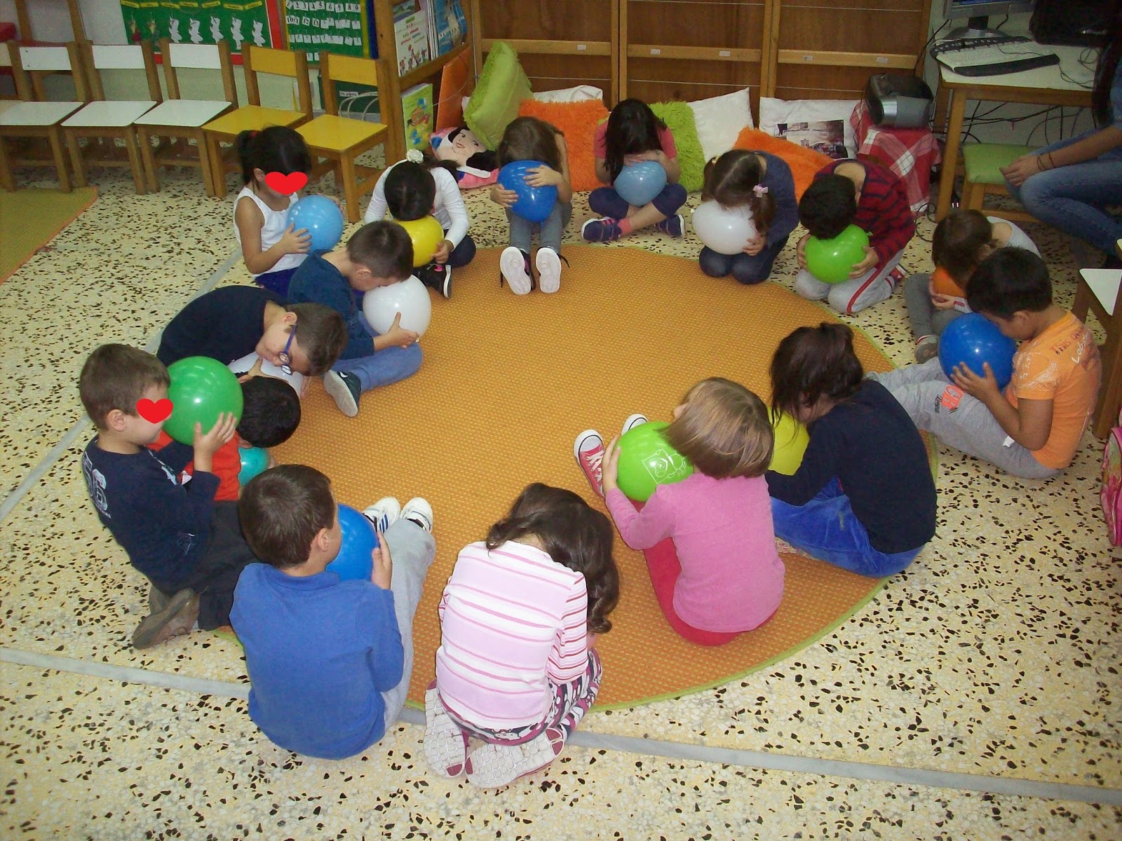 Ένα Νηπιαγωγείο γεμάτο Χαμόγελα... : "Μια φορά κι έναν καιρό στο ...