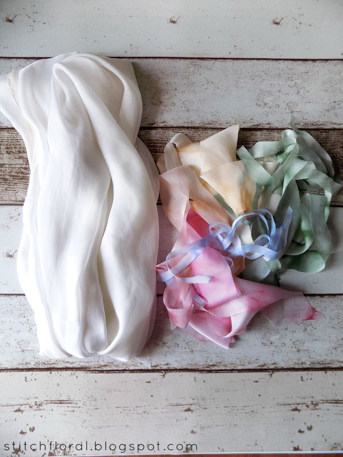DIY silk ribbons: cutting & coloring - Stitch Floral
