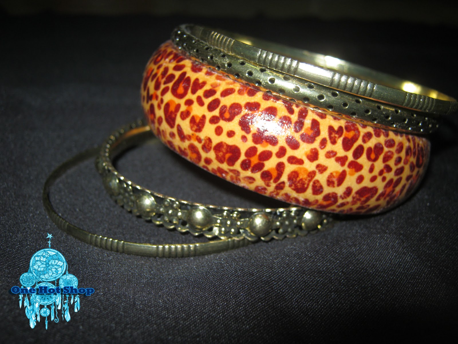 One Hot Shop: Leopard Print Bangle