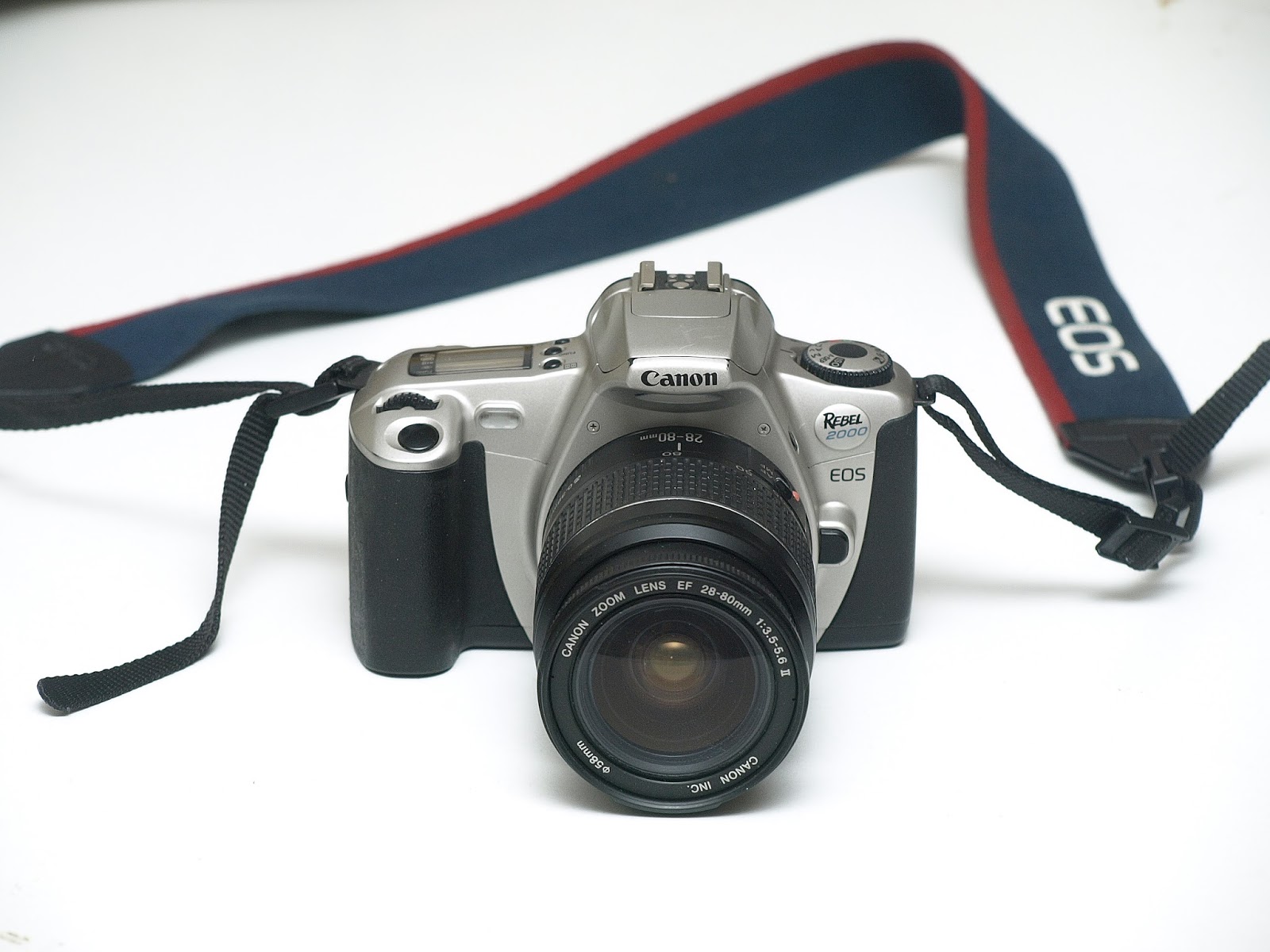 photoargentique@yahoo.com: Canon Rebel 2000 EOS - Stare perfecta!