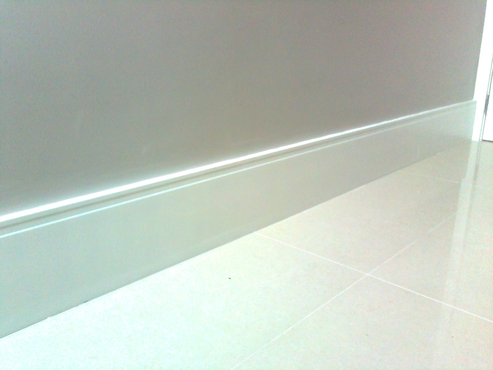 Rodapé Santa Luzia linha moderna