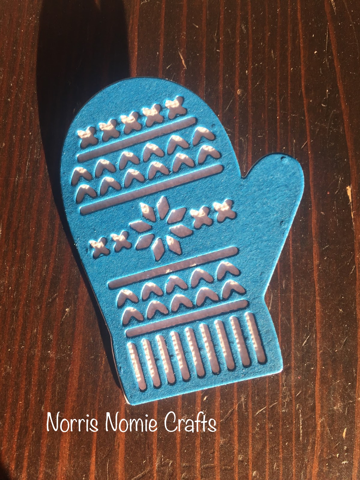 Norris Nomie Crafts: Smitten Mittens Tags