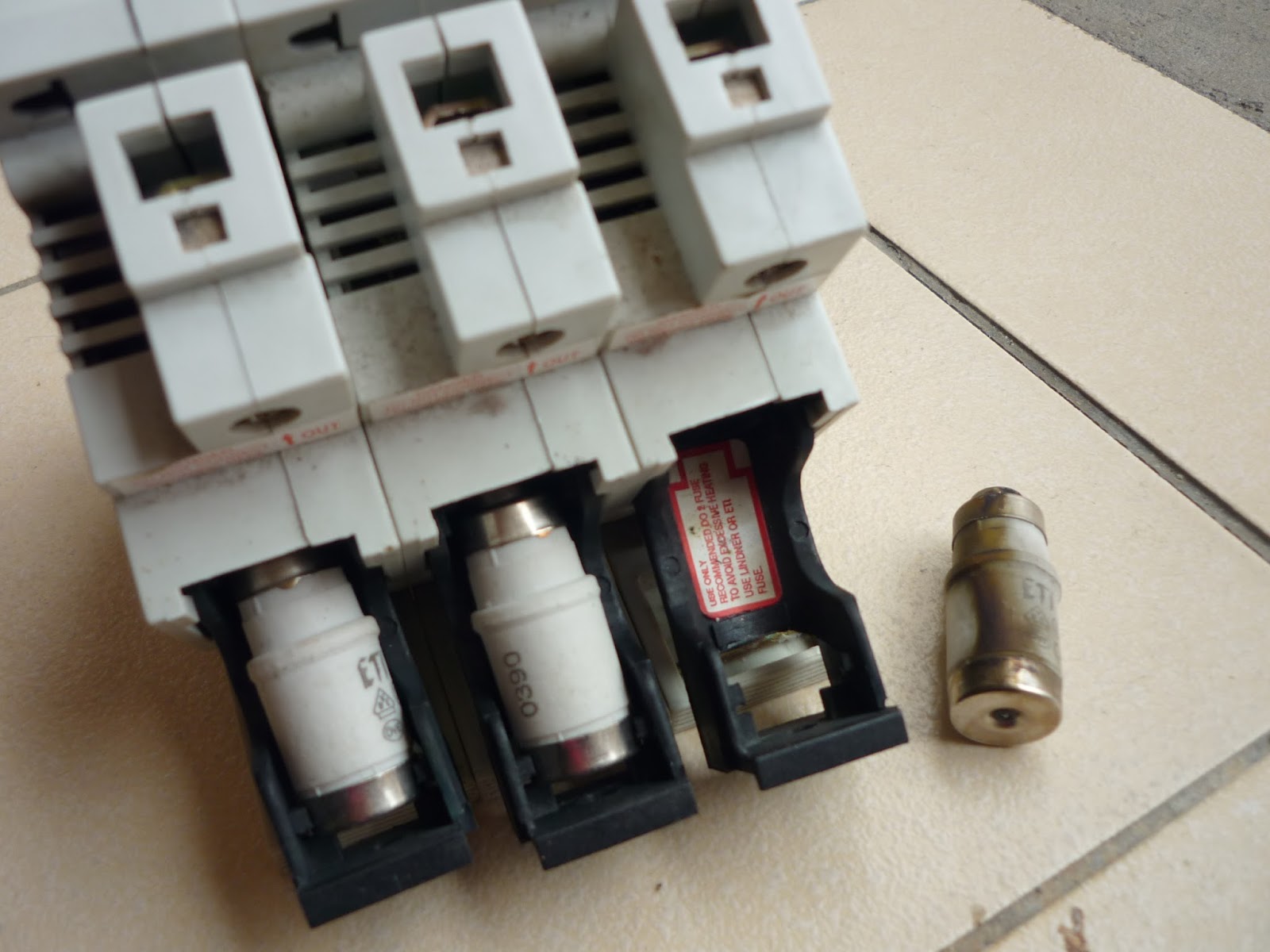 ELIT TEKNIK: Kerosakan Suis Utama (Main Switch)