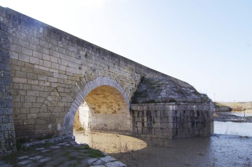 daily timewaster: First-century AD Roman bridge, spanning the Ofanto ...