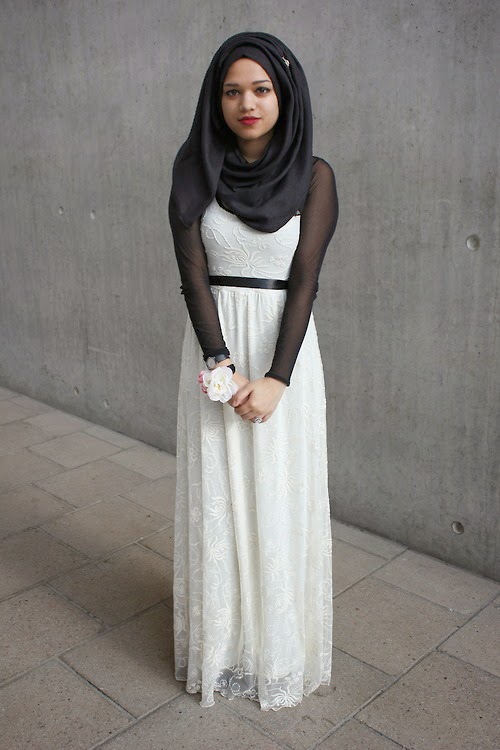 New Hijab Fashion: Hijab Friendly Prom Dresses