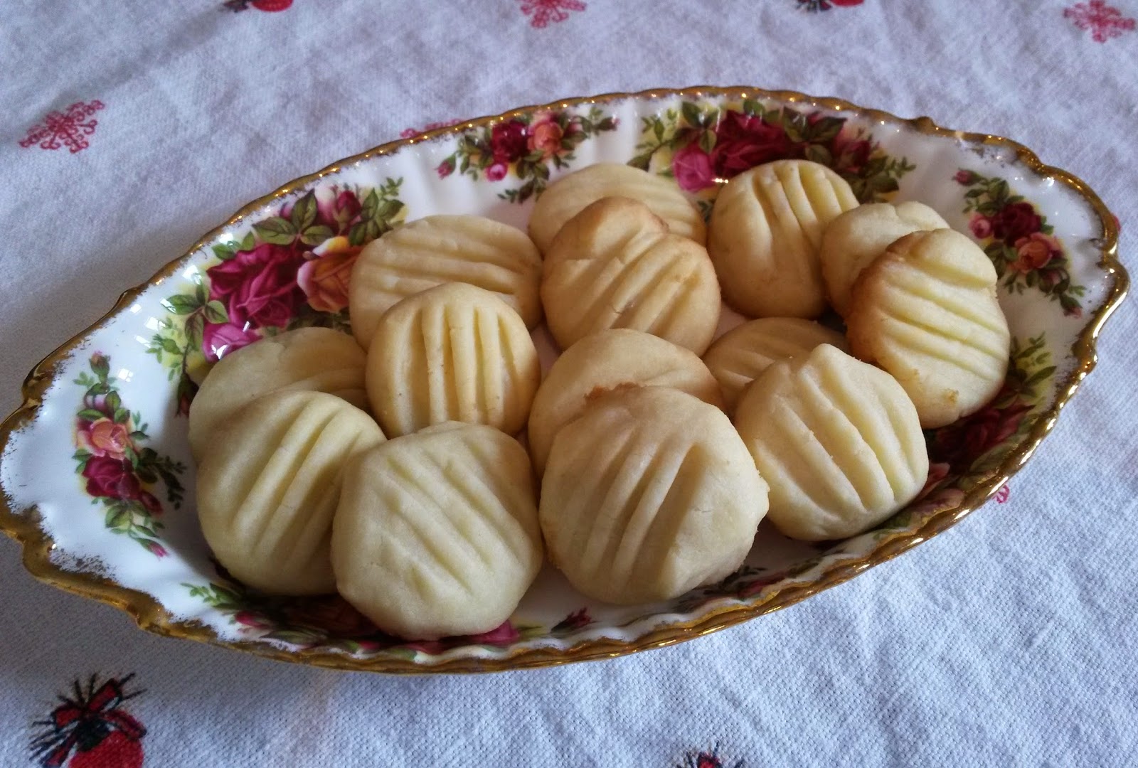 Karma Chic Bakes & Creates: Vanilla Shortbread